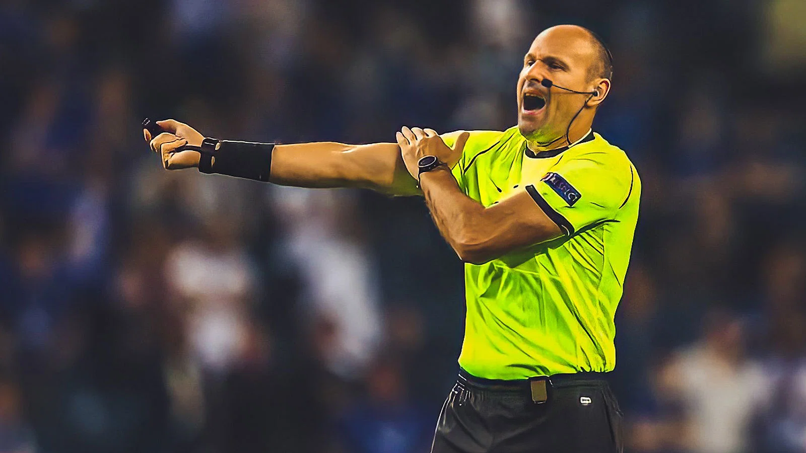 گۆڕانکاری گەورە لە یاسای بەرکەوتنی تۆپ بە دەستی یاریزانان دەکرێت - Yariga