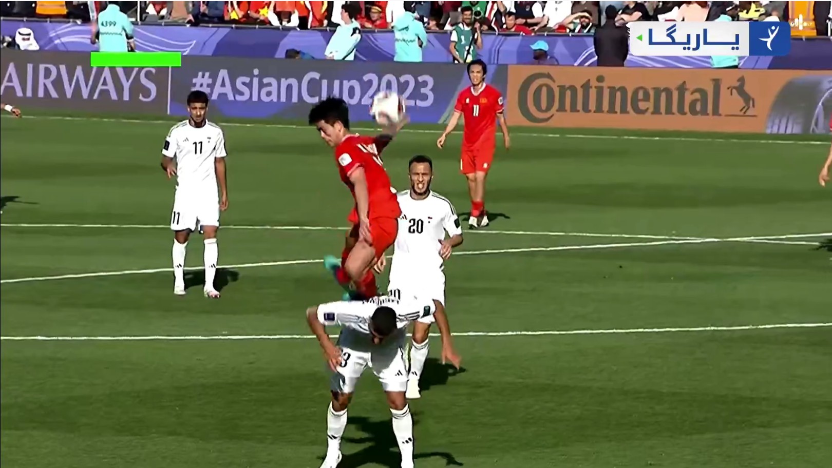 ڤیدیۆ: یاریزانێکی ڤیێتنام بە کارتی سوور کرایە دەرەوە - Yariga