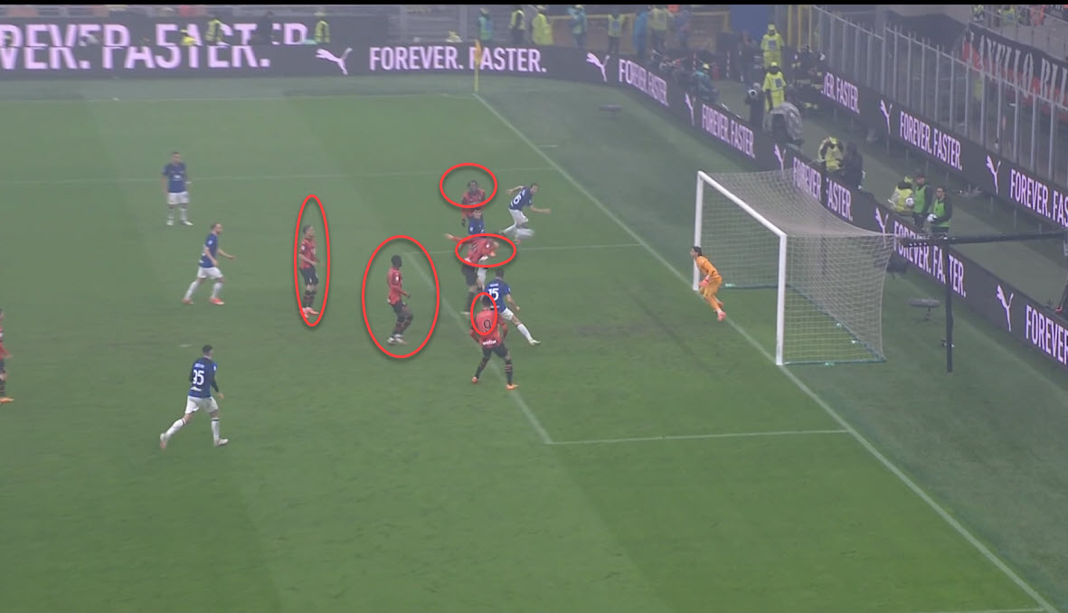 گۆڵی یەکەم بۆ میلان 2-1 - Yariga