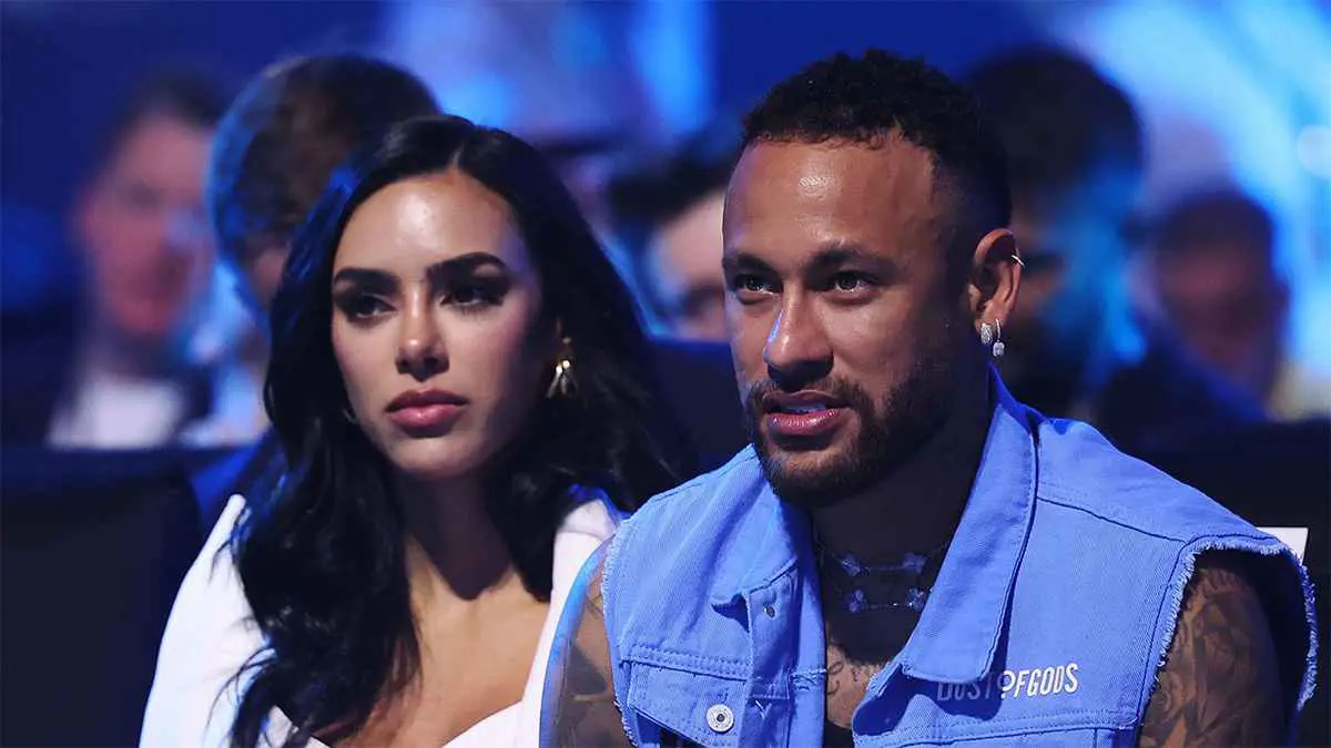 یەکەم کاردانەوەی بیانکاردی لەسەر خیانەتی نێیمار ئاشکرا دەبێت - Yariga