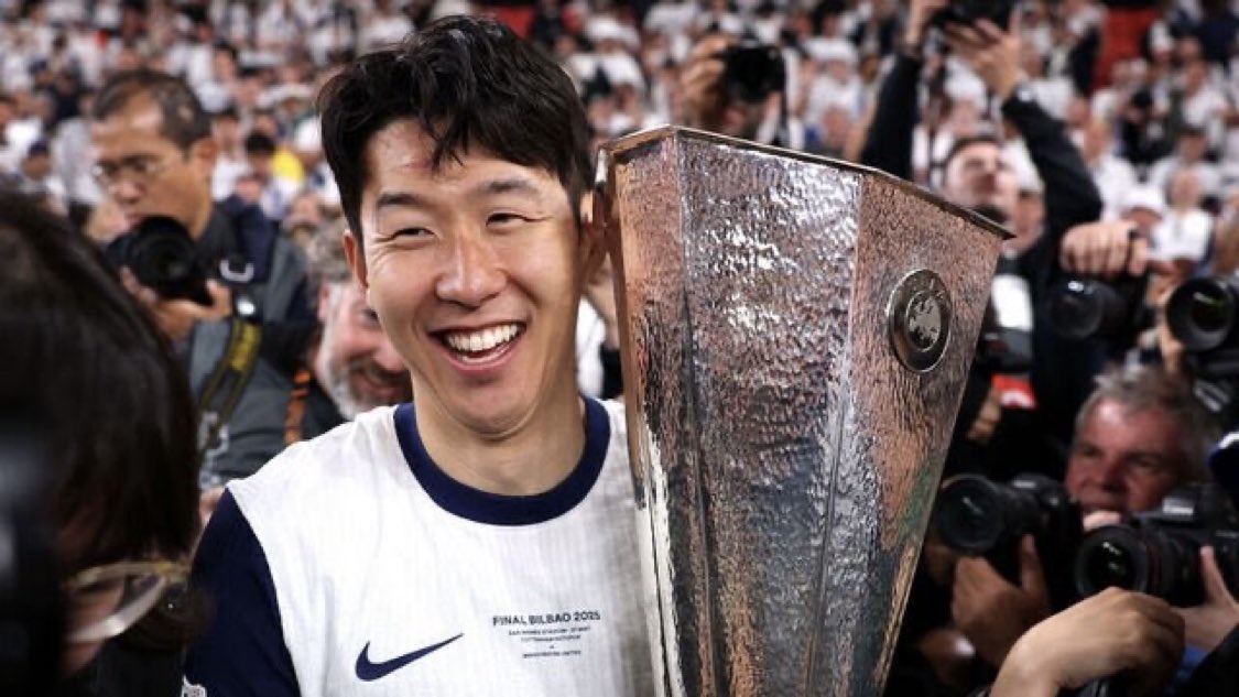 فەرمی؛ ئەستێرەیەک رۆیشتنی لە تۆتنهام راگەیاند - Yariga