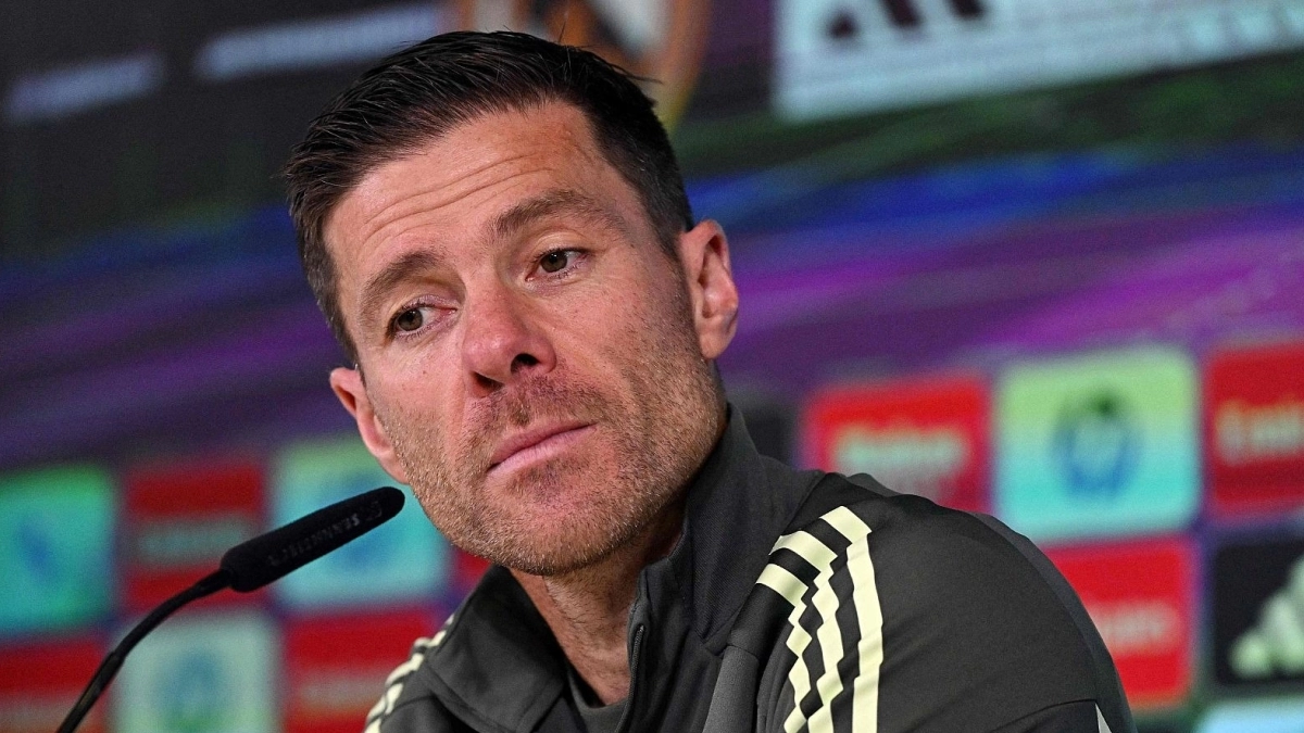 چابی ئاڵۆنسۆ لە دەرگای یانەیەکی گەورەی پرێمەرلیگ دەگەڕێتەوە کاری راهێنەرایەتی - Yariga